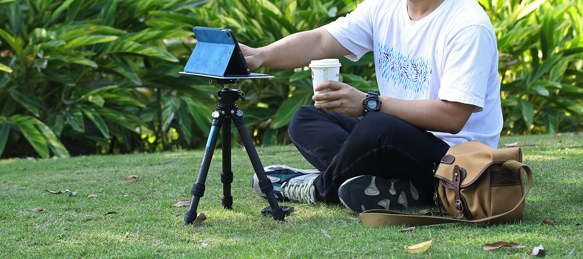 Leofoto LCH-1 Folding Portable Mini Tray/ Table, 1/4" Mounting – Leofoto Outdoors